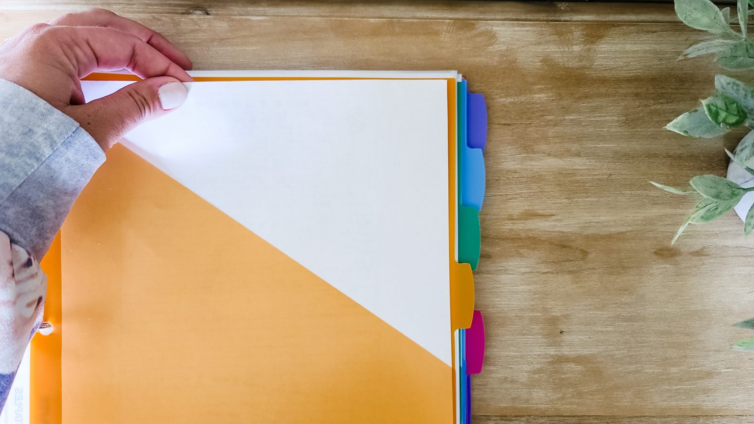DIY Emergency Binder; Be Prepared for the unexpected - Tidy Mo