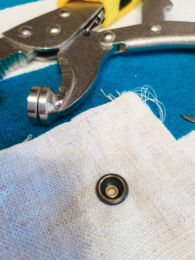 How to make roll-up curtains for a skoolie or RV - Tidy Mo